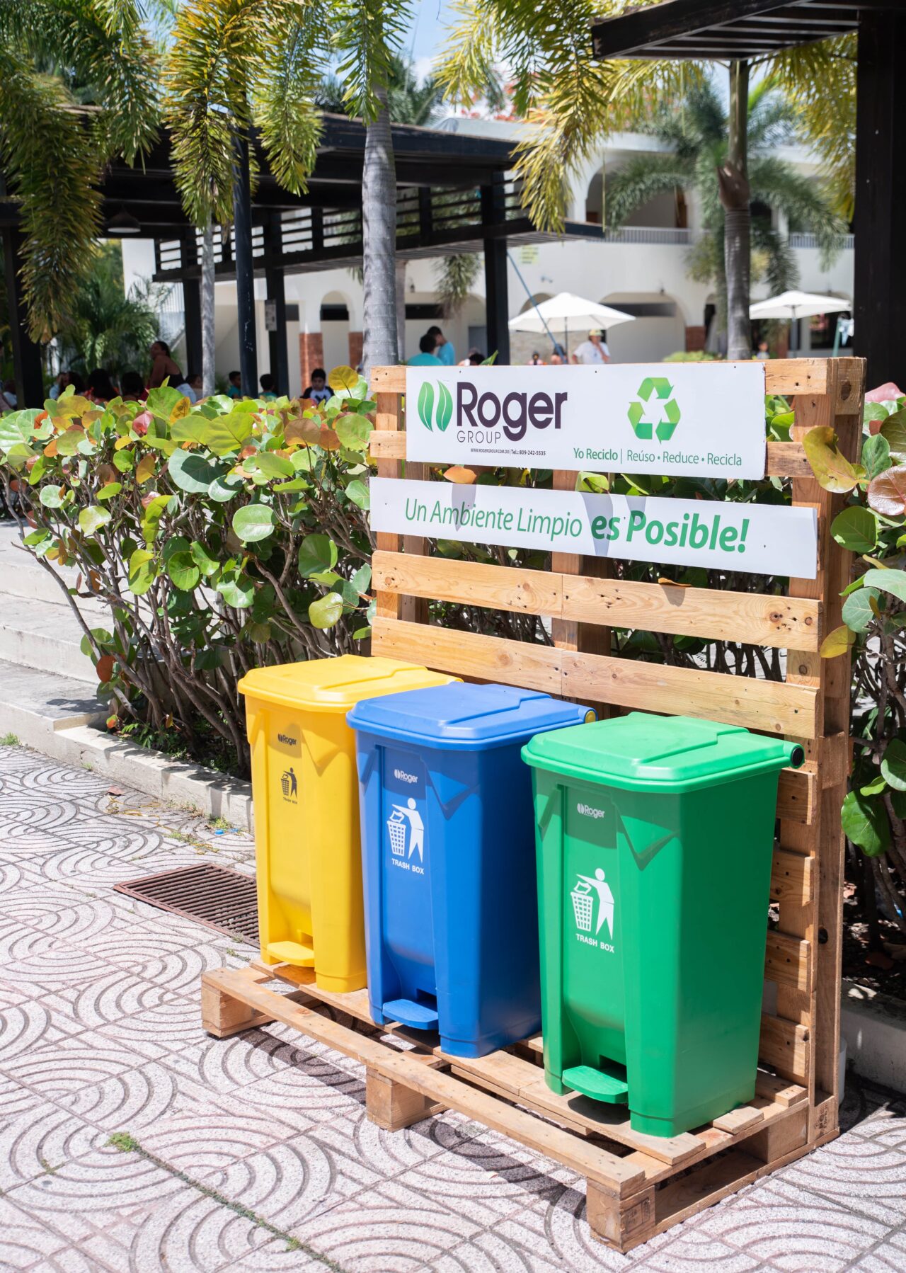 Nosotros - Roger Group